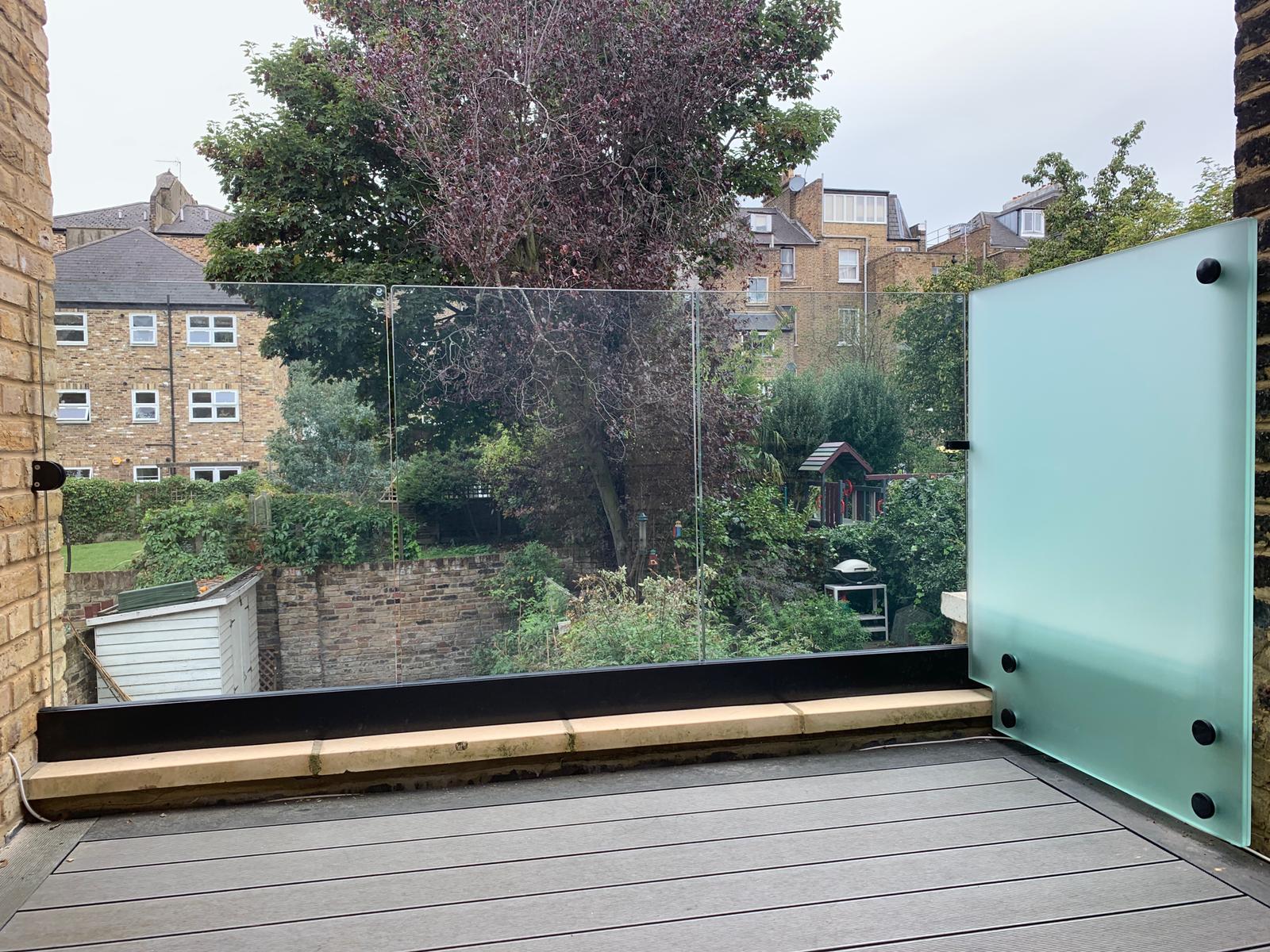 Frameless Channel & Button System, London | Showcase